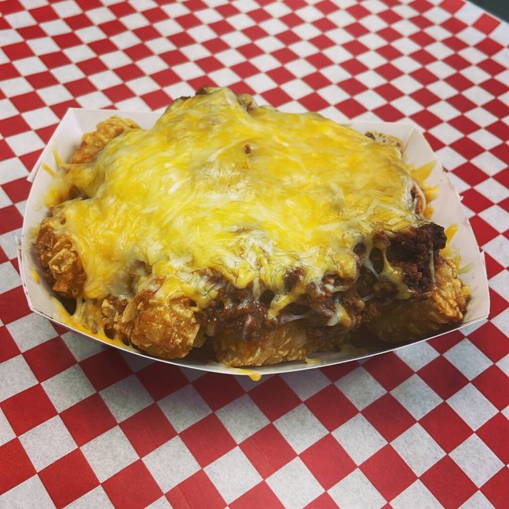 Chili Cheese Tots - Cheeky Burger